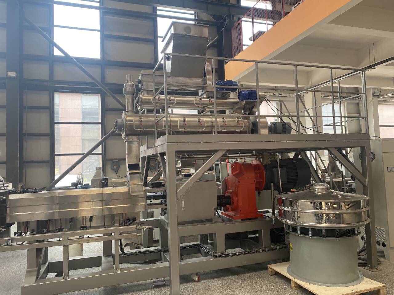 How to Cool an Extrusion Machine: Methods and Best Practices